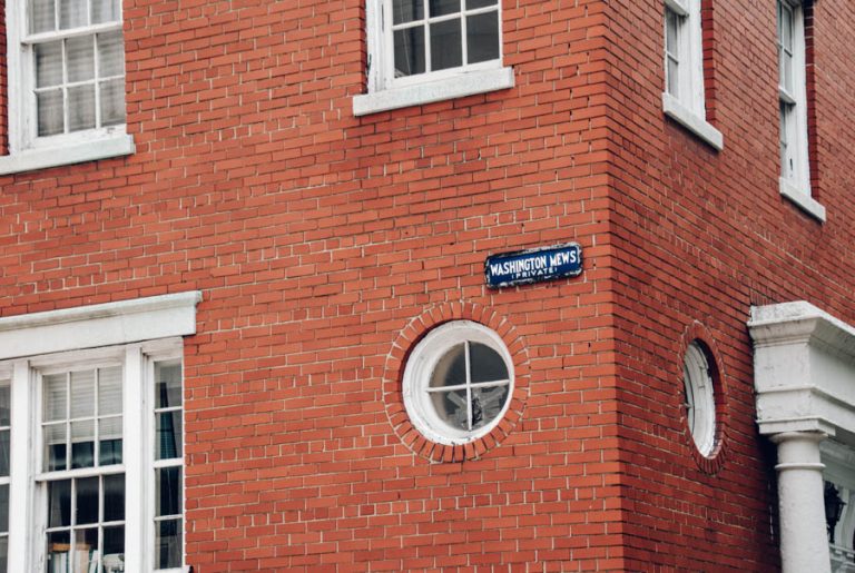 Washington Mews: Discover this Charming Private Street in NYC - Come ...