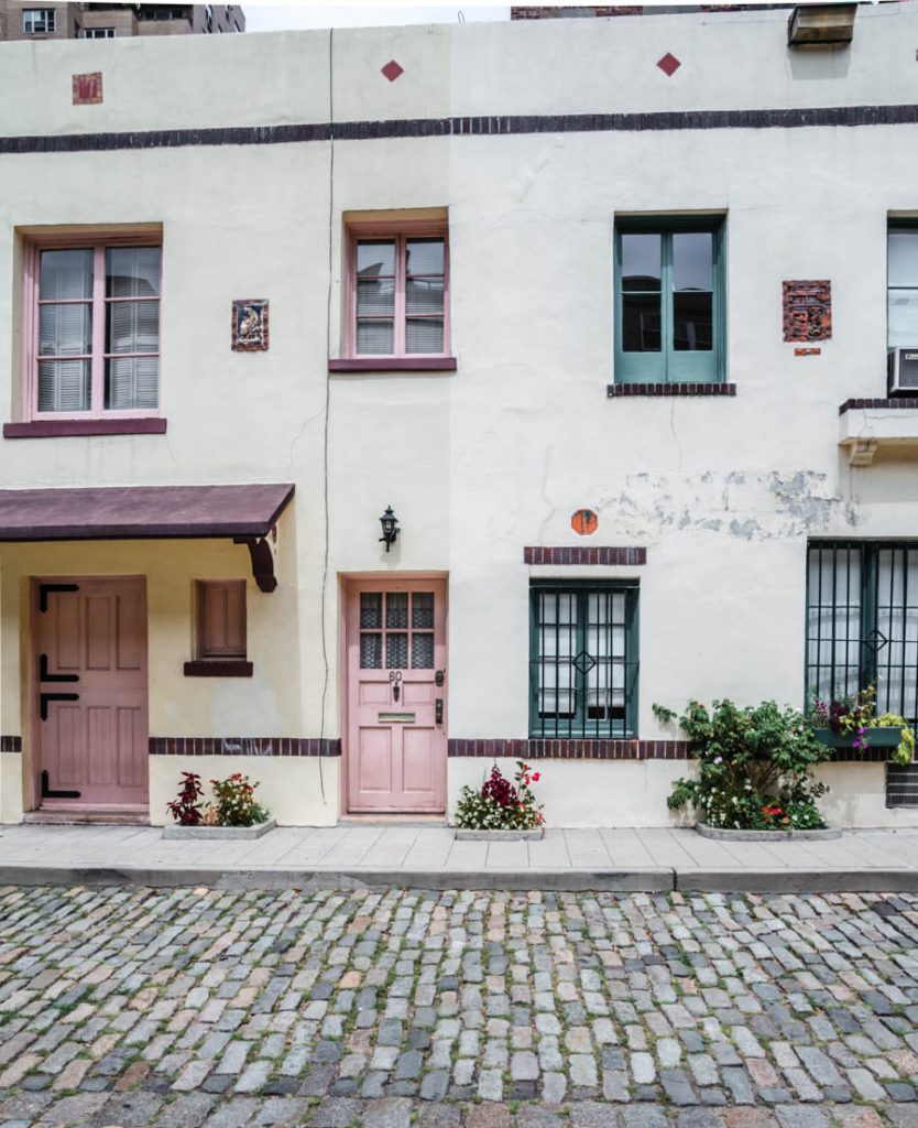 Washington Mews: Discover this Charming Private Street in NYC - Come ...