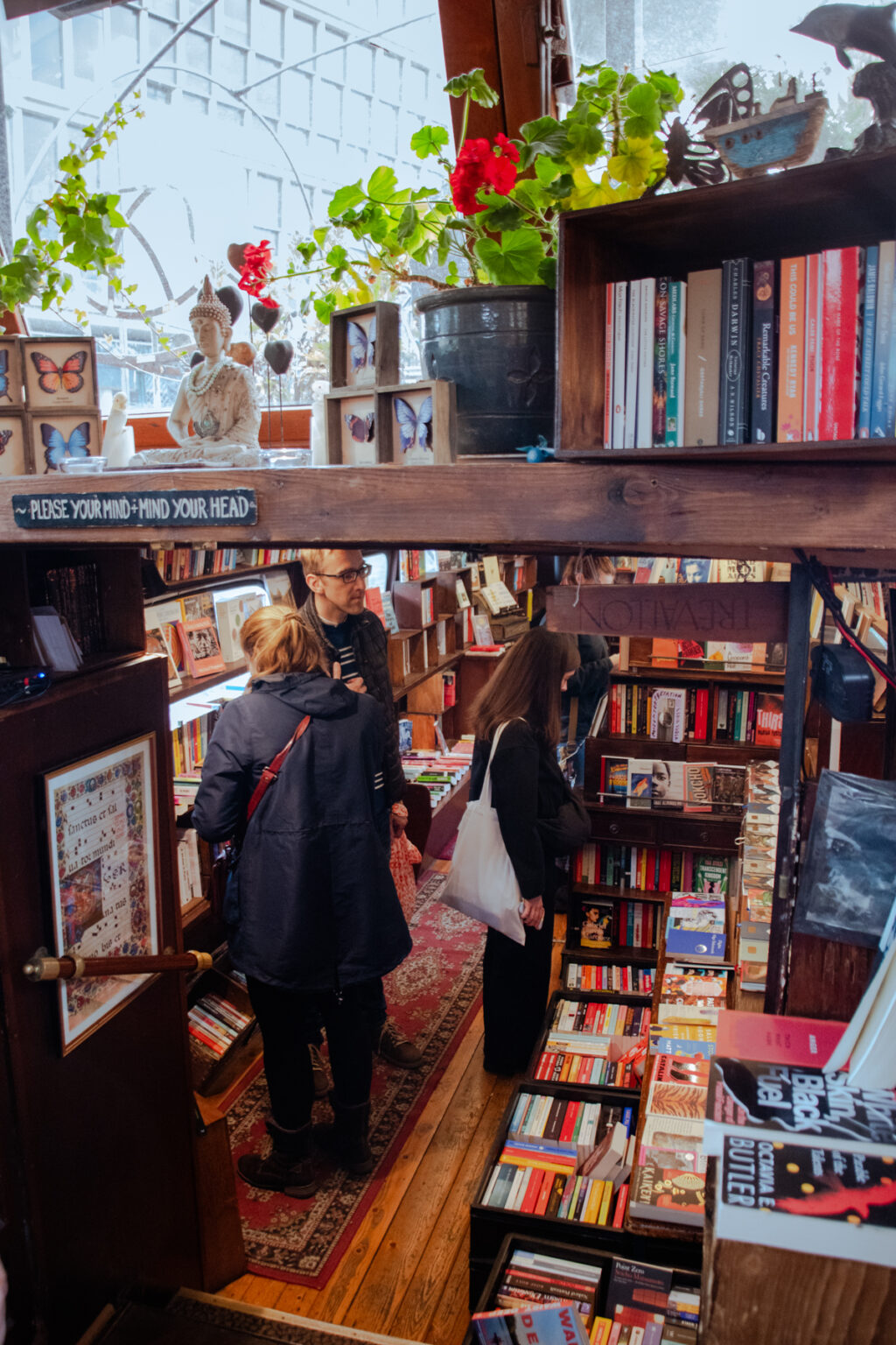 Word on the Water: London’s Charming Floating Bookshop on Regent’s ...