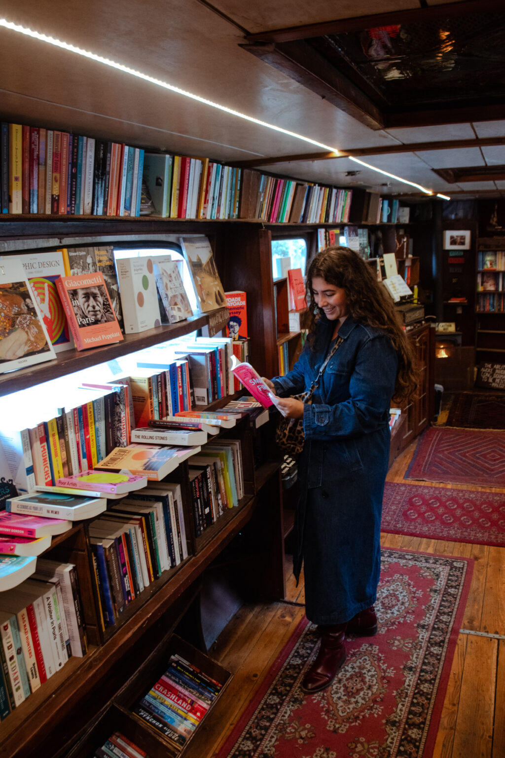 Word on the Water: London’s Charming Floating Bookshop on Regent’s ...